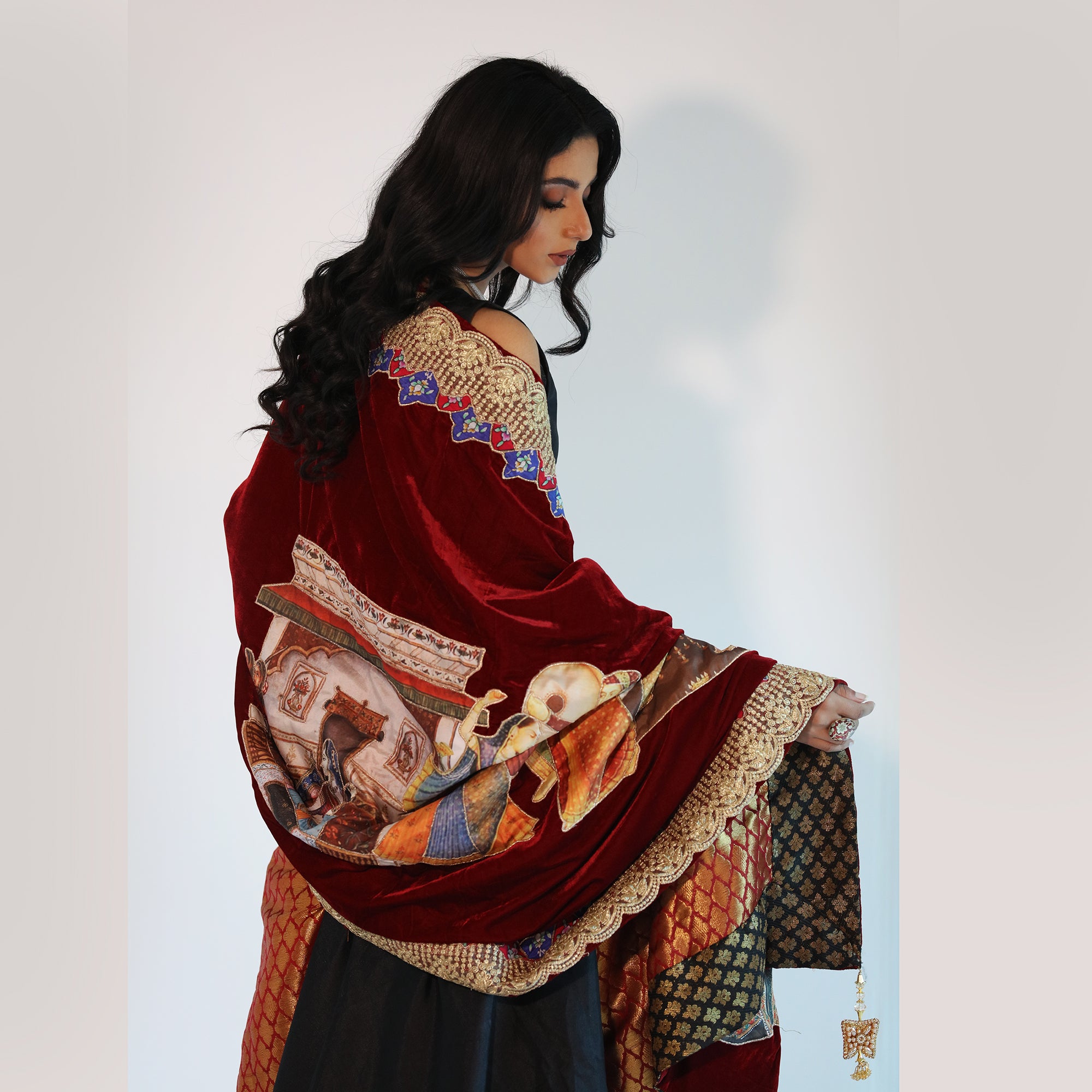 Velvet shawls – Daresham